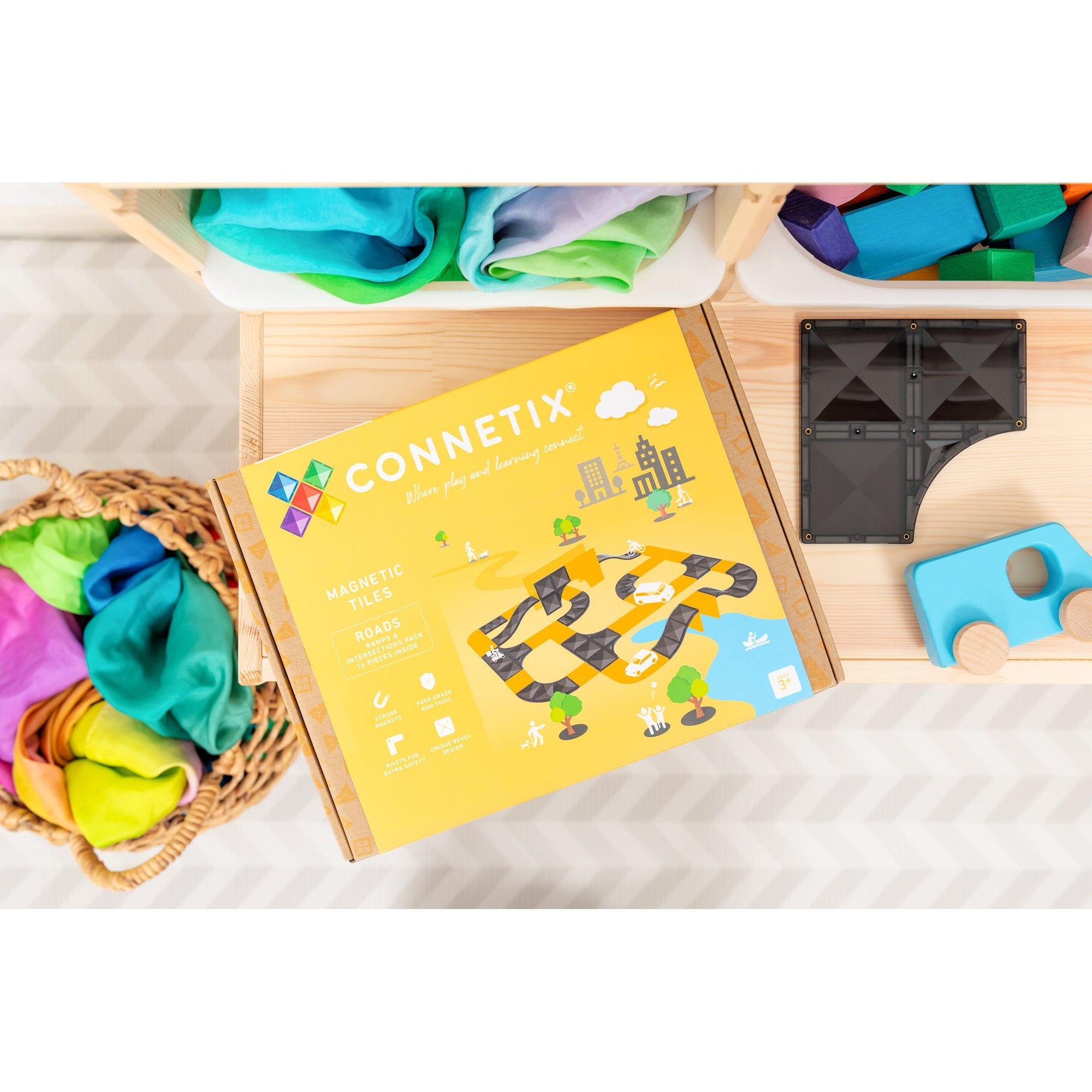 Ramps and Intersections Pack - 16 pieces by Connetix - Modern Rascals